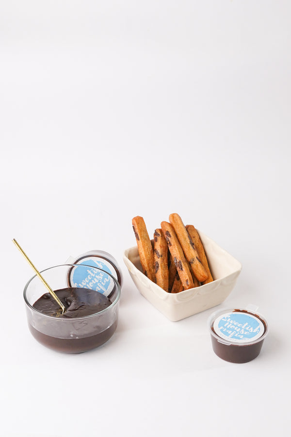Scrumptious Cookie Fries with Chocolate Sauce by Sweetish House Mafia